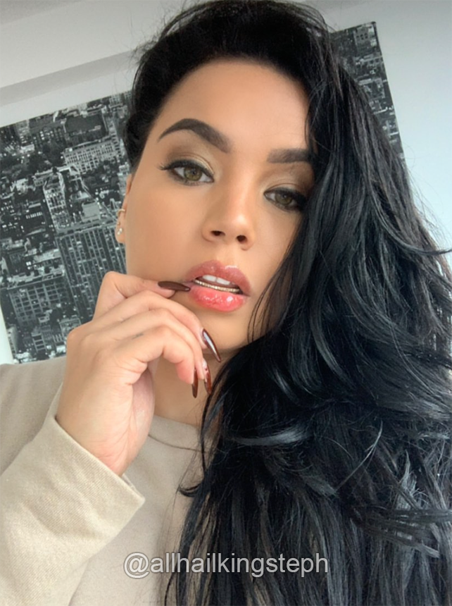 Buy Custom Iced Out Grillz - Custom Gold Grillz